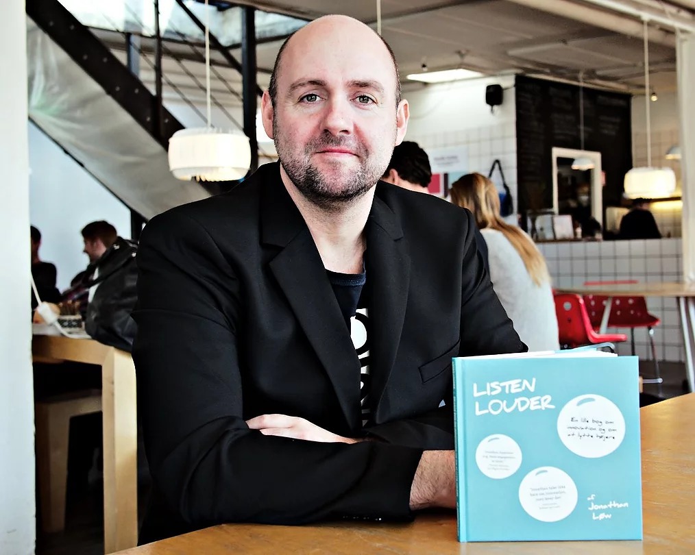 Listen Louder bogen af Jonathan Løw | Listen Louder